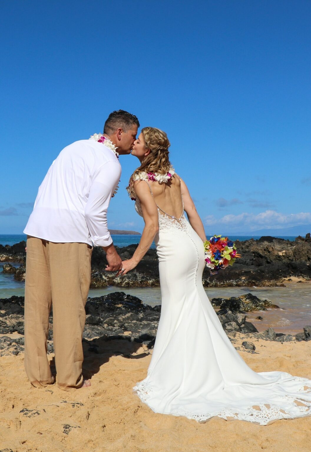 Maui Wedding Packages - Affordable Barefoot Maui Wedding